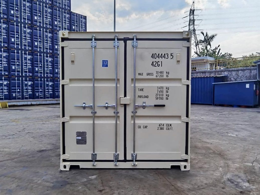 40ft Shipping Container – Spacious, Secure & Customisable